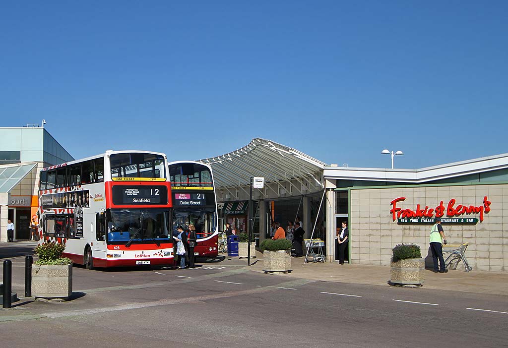 Lothian Buses - Terminus - Gyle Centre - Route 21